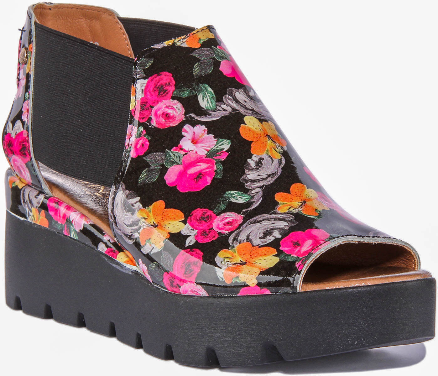 JUSTINREESS ENGLAND 7100 Sandals In Black Patent | Chelsea Wedge ...